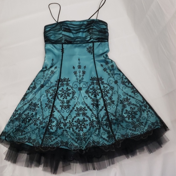 Blondie Nites | Dresses | Blondie Nites Sparkly Prom Dress | Poshmark